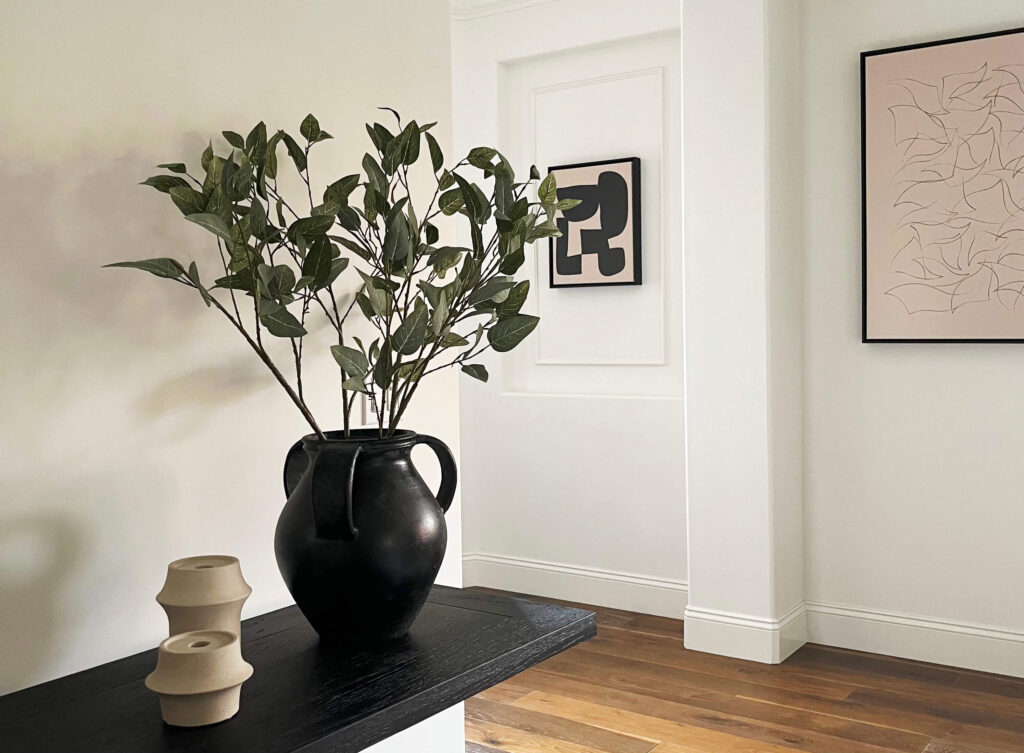 Decoding the Divide: Interior Designers vs. Online Content Creators ...